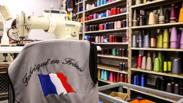 Manufacture Perrin, temple de la chaussette Made in France | Office de ...