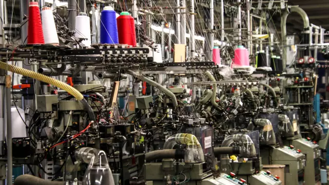 Manufacture Perrin, temple de la chaussette Made in France | Office de ...